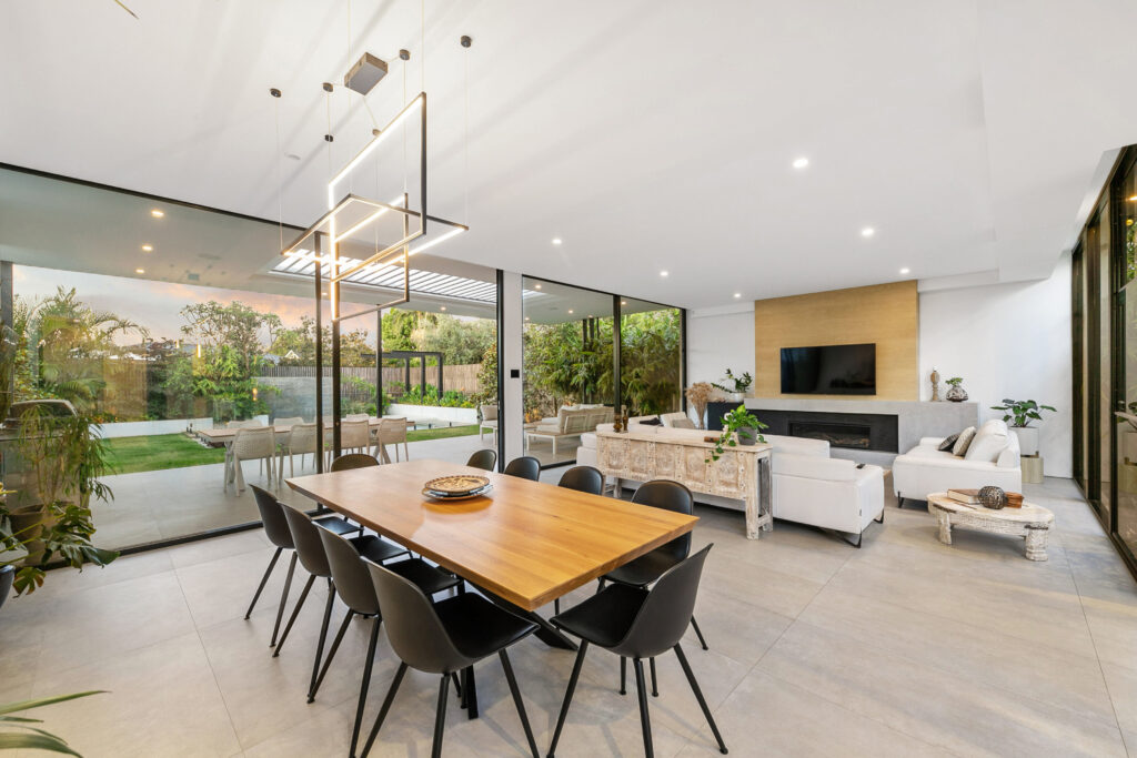 The Art of Spatial Flow: Designing Homes with Seamless Transitions ...